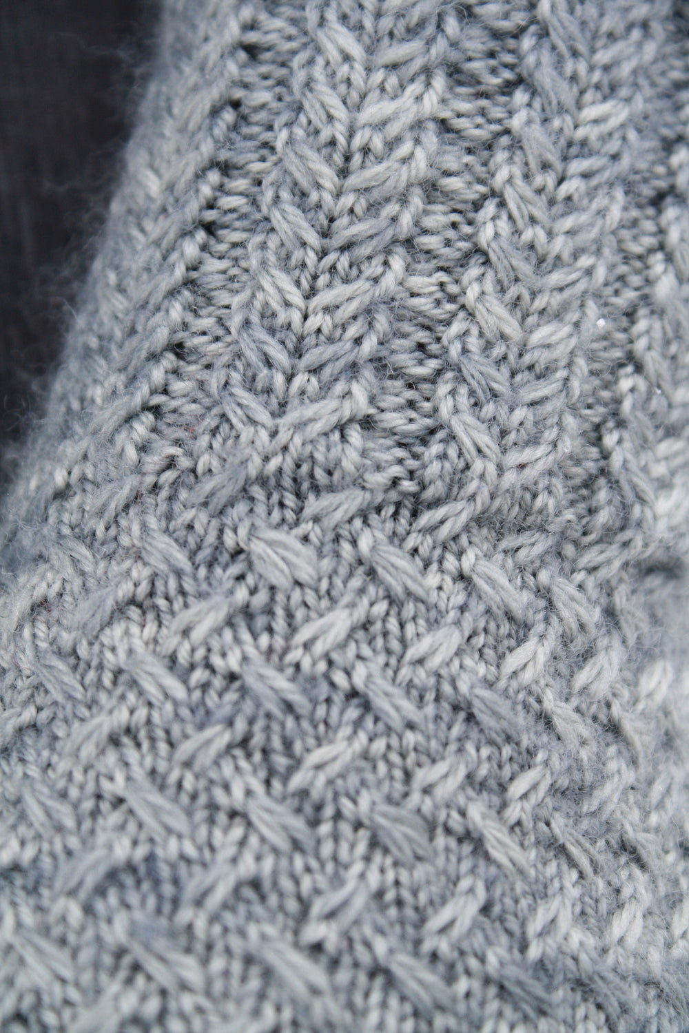 Lanark gloves knitting pattern - Sweet Paprika Designs